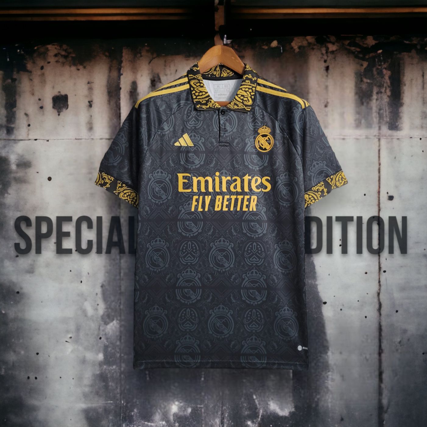 2023-24 - REAL MADRID GOLD ROYALTY | SPECIAL EDITION – The Retro Club Kit